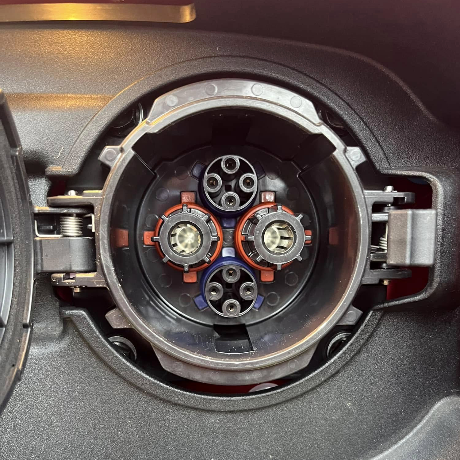 EV charging connector & inlet CHAdeMO