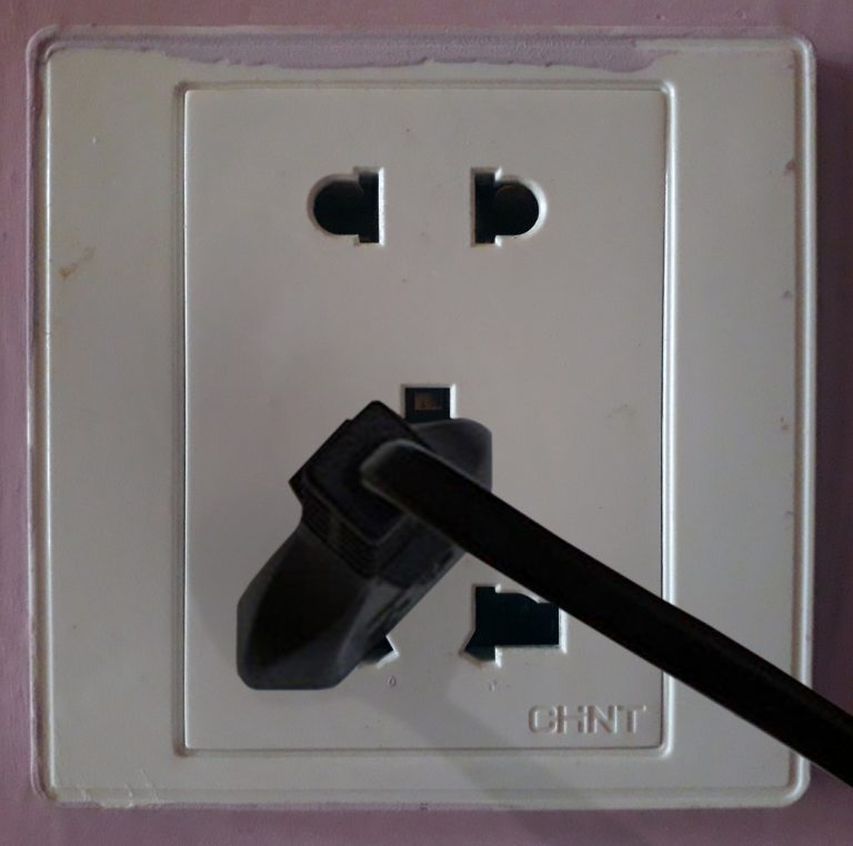 Universal wall sockets