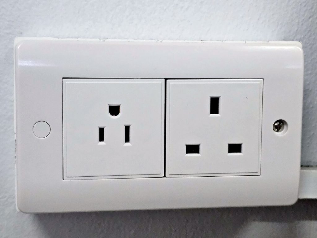 Montserrat - Power plug, socket & mains voltage in Montserrat